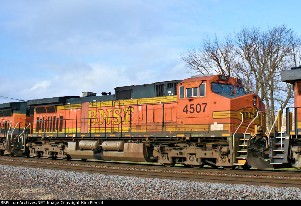 BNSF 4507